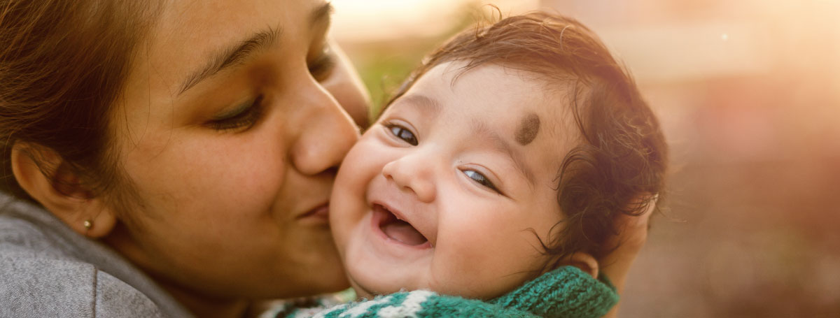 Layering and Other Tips for Your Baby’s First Winter-Snuggy Diaper