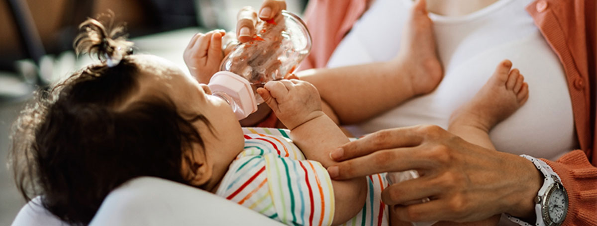 When to Start Giving Water to Newborns: Snuggy Diapers